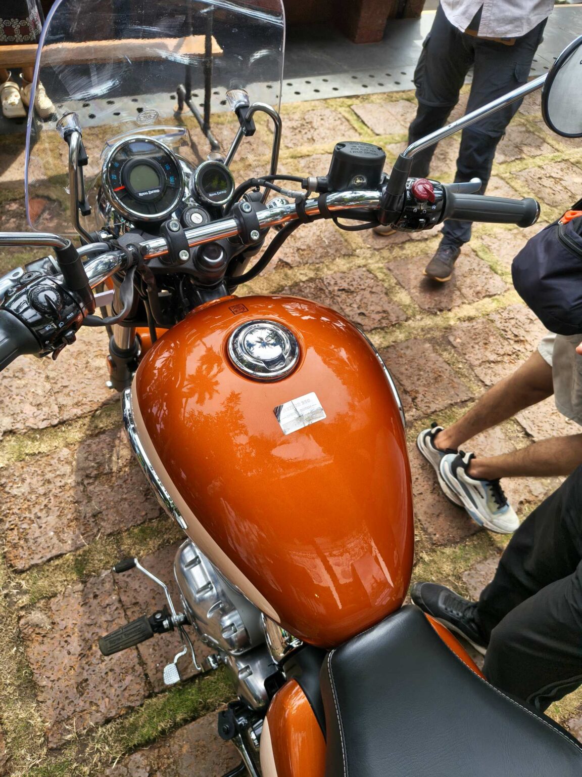 Royal Enfield Meteor 350 Sundowner Orange Special Edition – Price ...